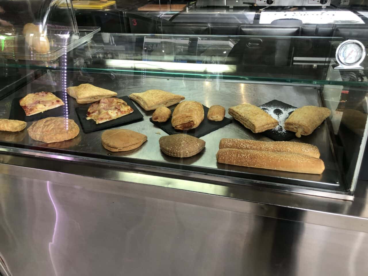 ΠΕΡΔΙΚΑΡΗΣ ΠΑΝΑΓΙΩΤΗΣ – DOUGH & ART – ΚΑΦΕΤΕΡΙΑ – ΓΑΛΑΤΣΙ ΑΤΤΙΚΗ ...